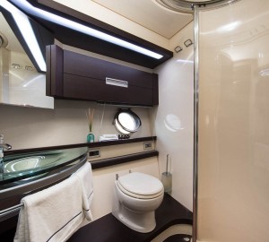ZEUS Yacht Charter Details, Azimut | CHARTERWORLD Luxury Superyachts